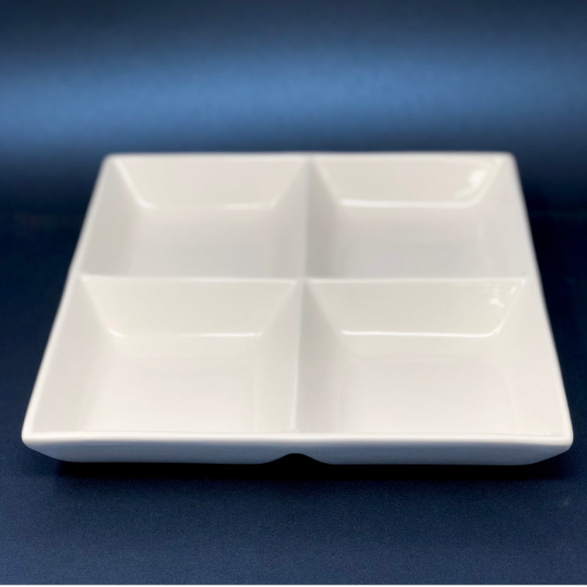 PLATO PORCELANA CUADRADO CON DIVISIONES 26CM